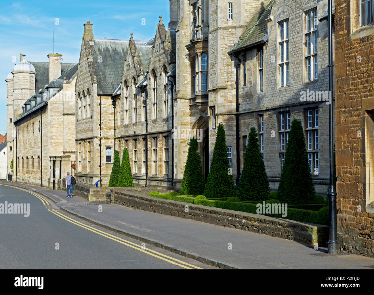 School buildings uk hi-res stock photography and images - Alamy