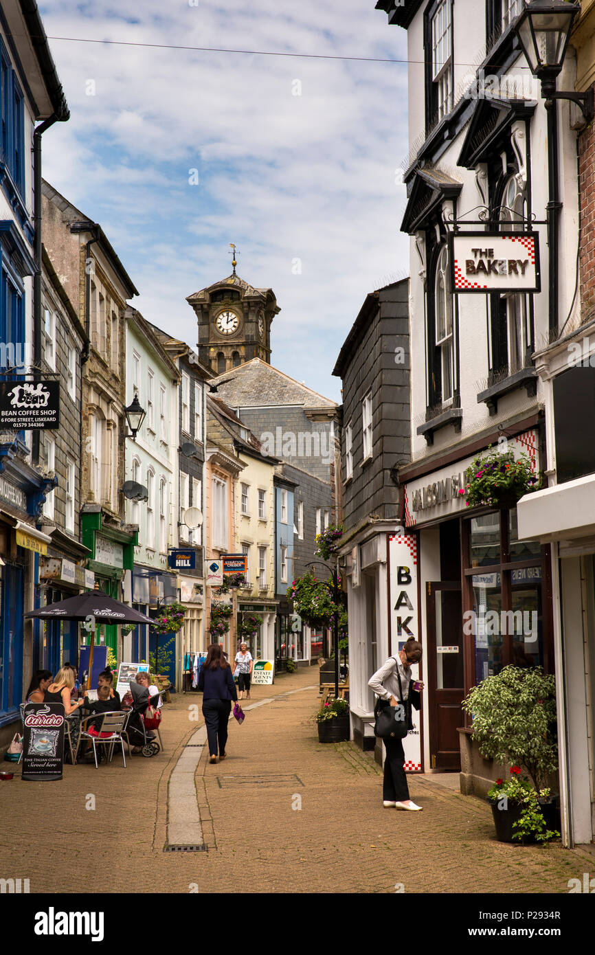 UK, Cornwall, Liskeard, Fore Street, shops and people shopping Stock ...