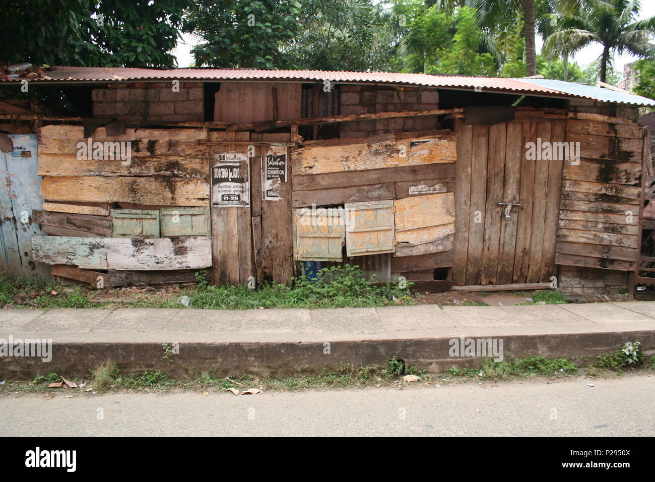 Slum house hi-res stock photography and images - Alamy