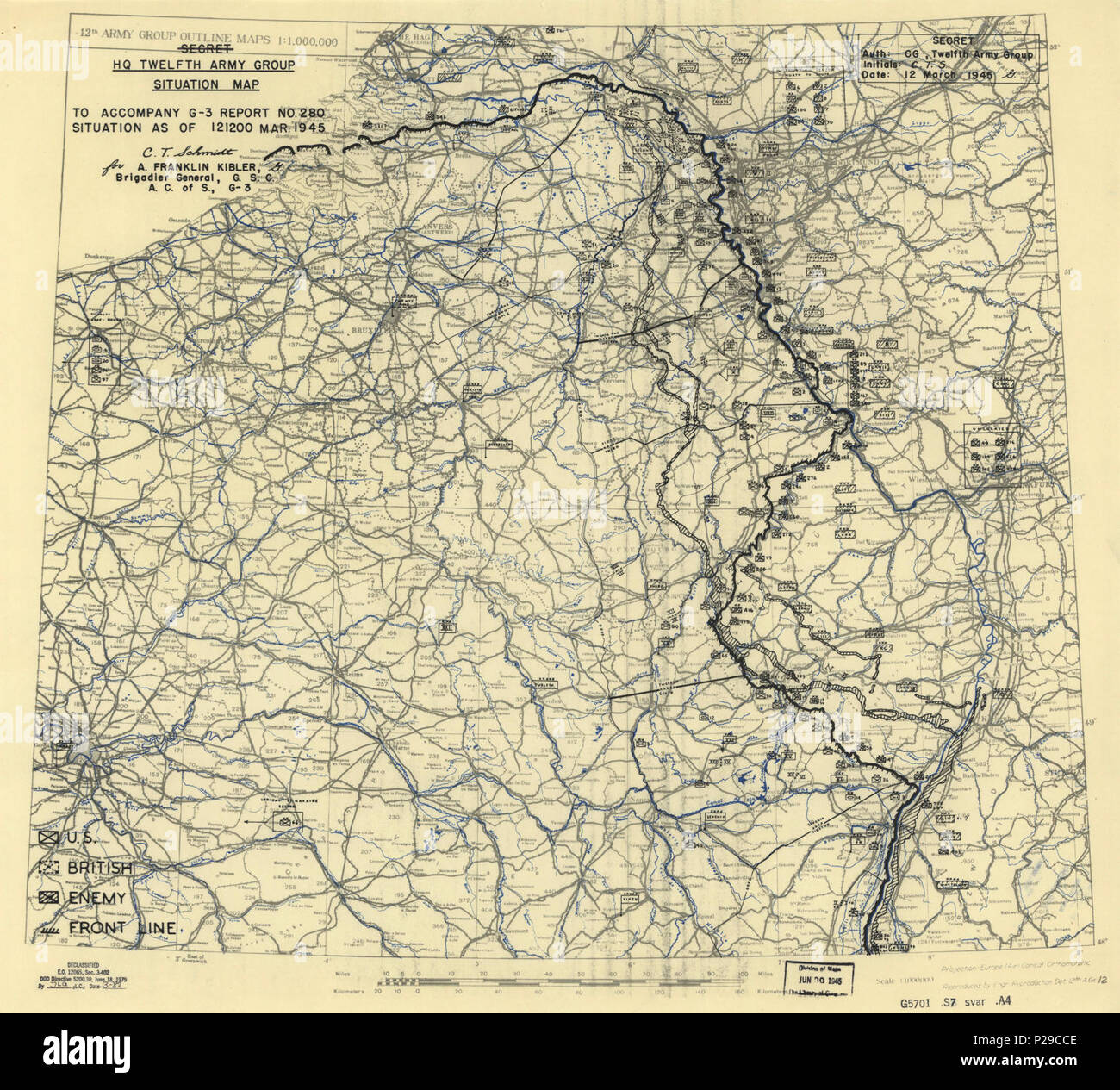 March 1945 12 hi-res stock photography and images - Alamy