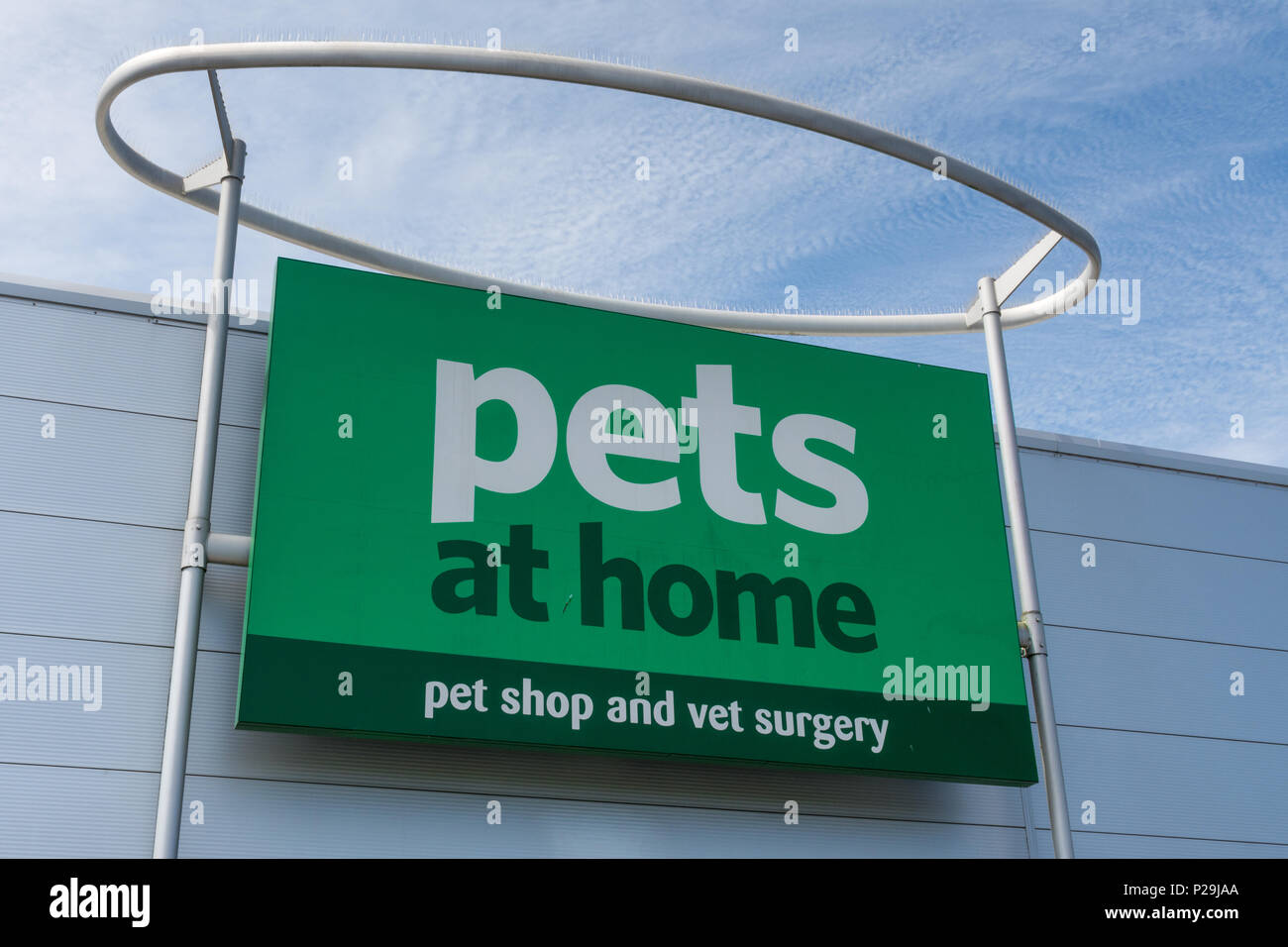 Pets at home logo hi-res stock photography and images - Alamy