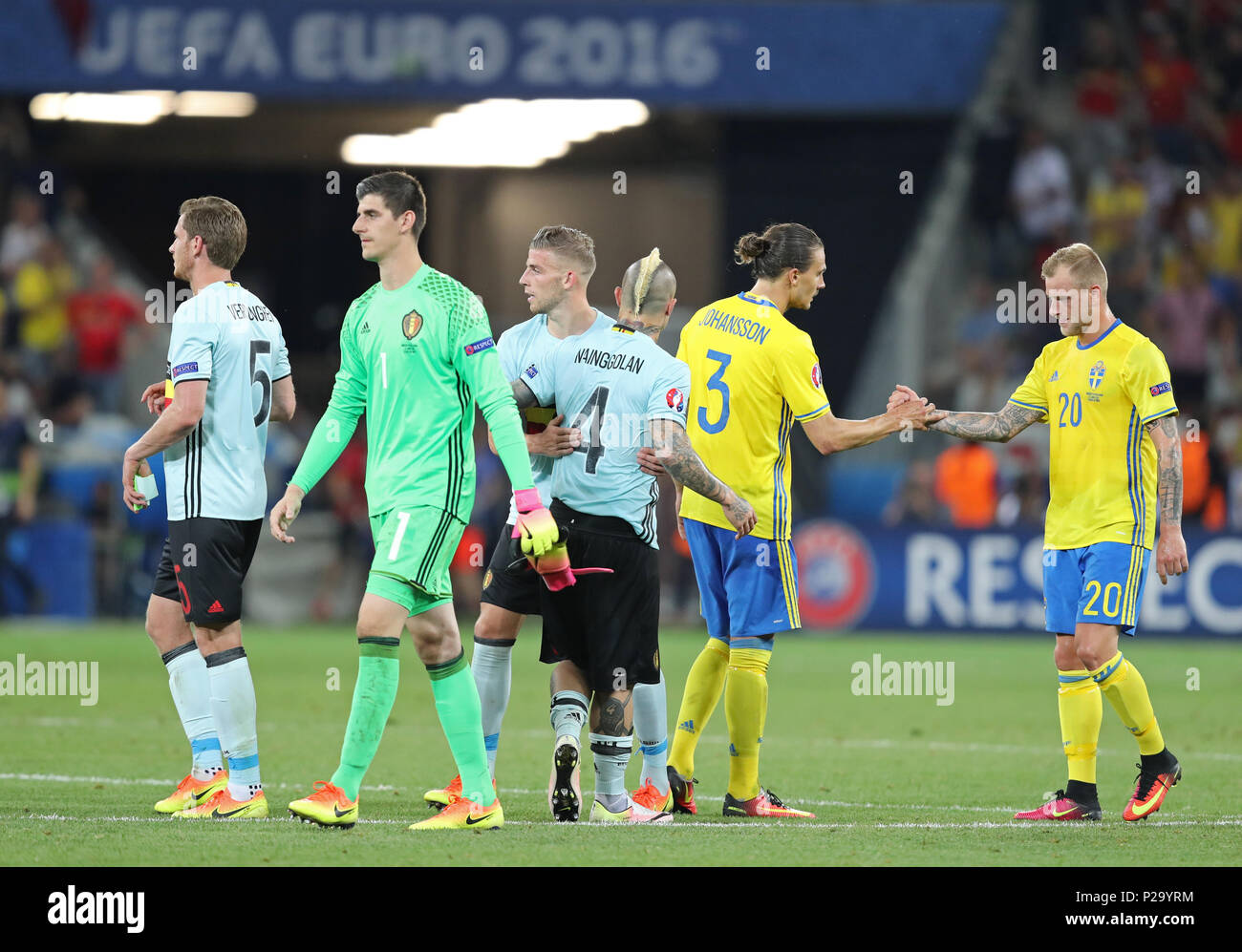 Swedish sweden football team players hi-res stock photography and ...
