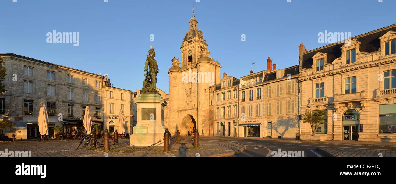 France, Charente Maritime, La Rochelle, the old harbour, statue of ...