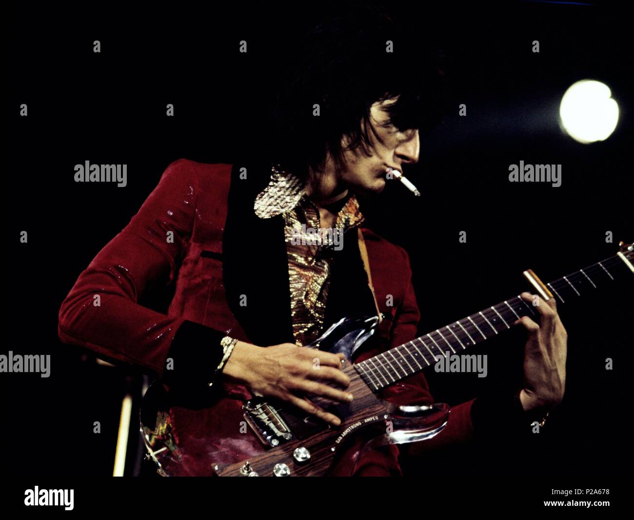 Rolling stones ron wood hi-res stock photography and images - Alamy
