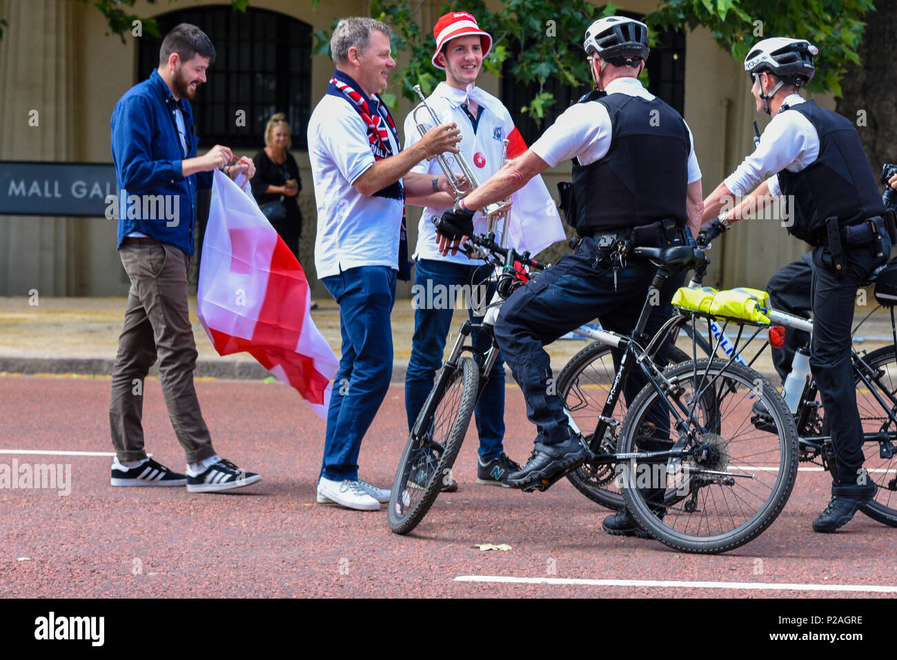 Police england hi-res stock photography and images - Alamy