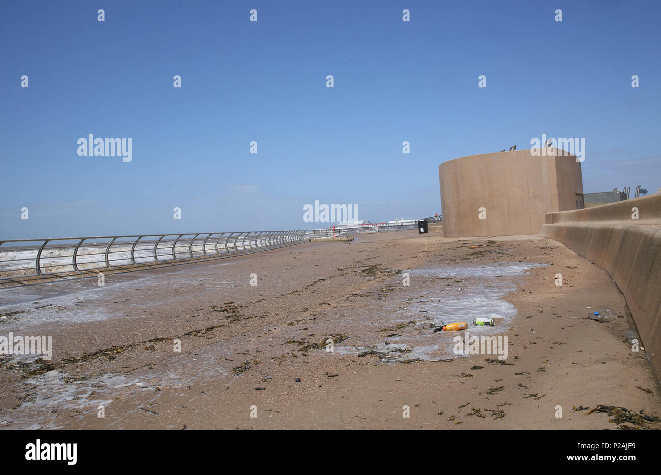 Blackpool, UK. 14th Jun, 2018. UK Weather: Plastic bottles and sea ...