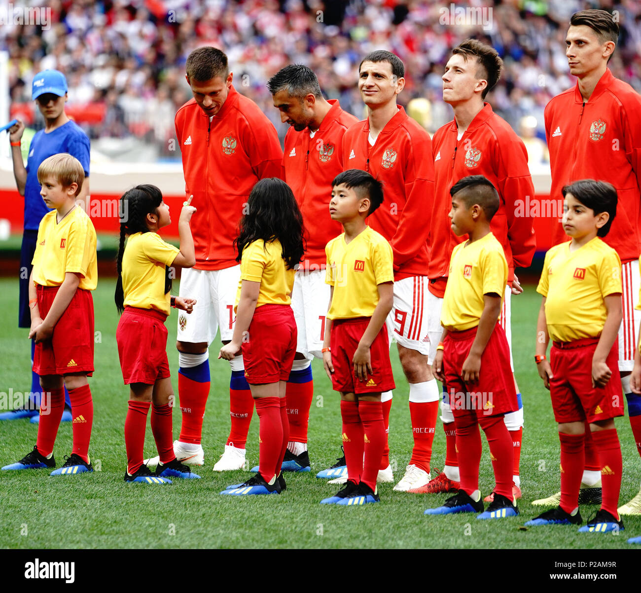 Saudi football mascot hi-res stock photography and images - Alamy