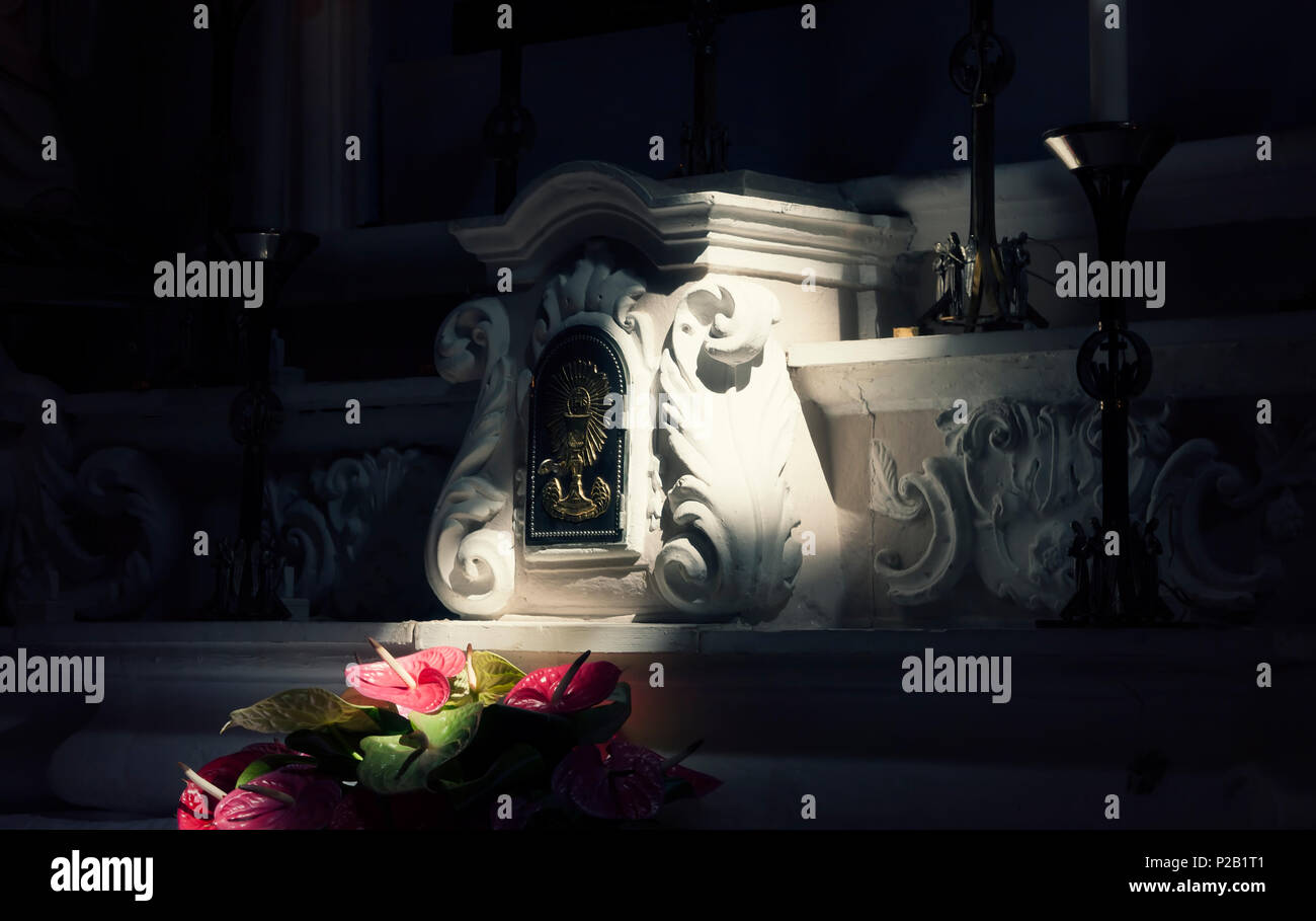 Altar close up hi-res stock photography and images - Alamy