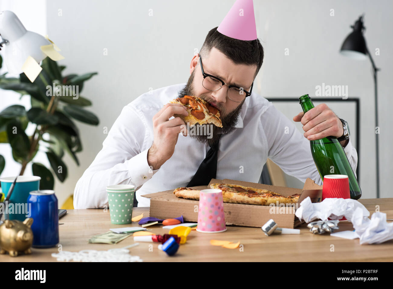 Pizza cone hi-res stock photography and images - Alamy