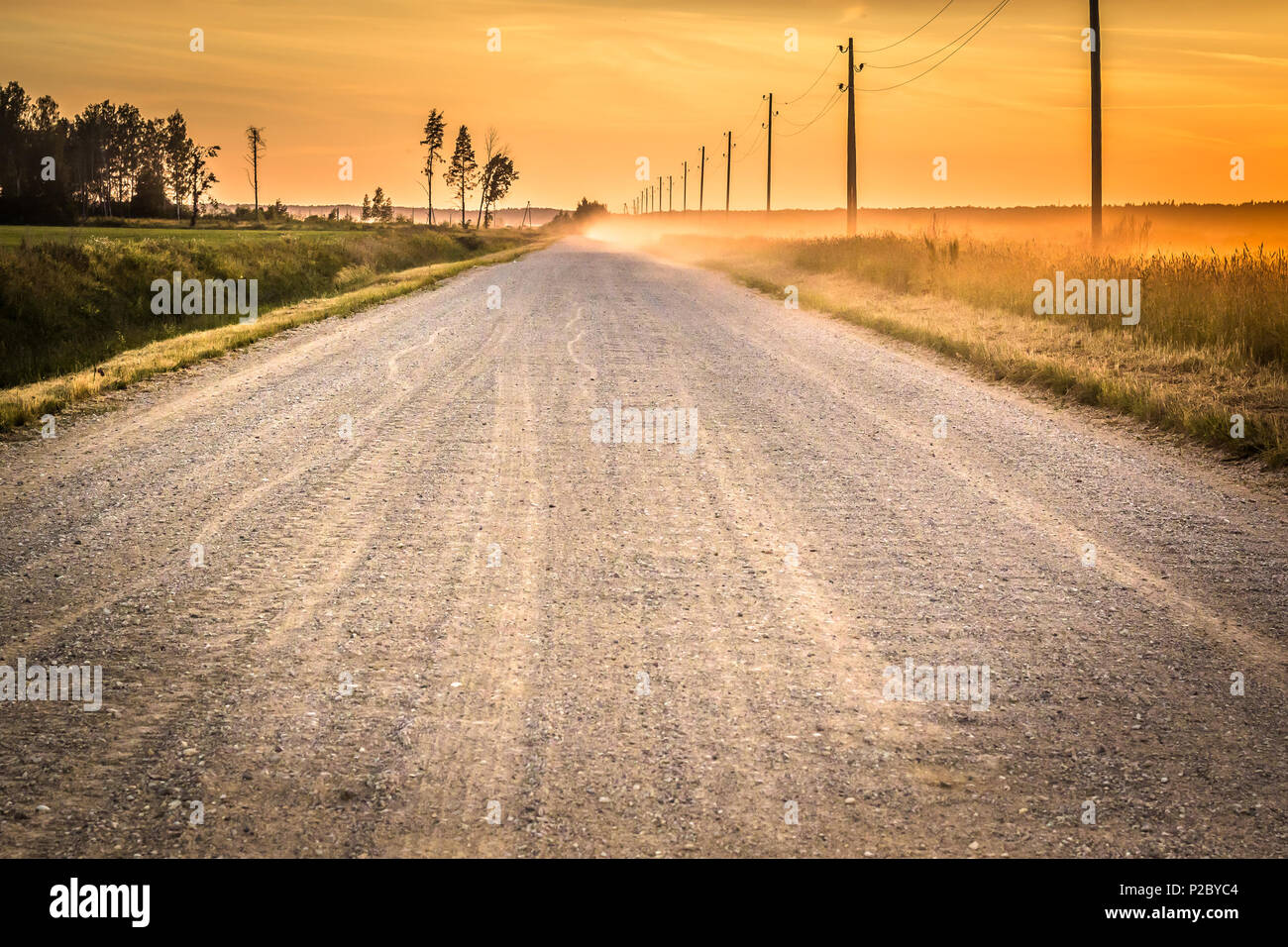 Beautiful sunset country road hi-res stock photography and images - Alamy