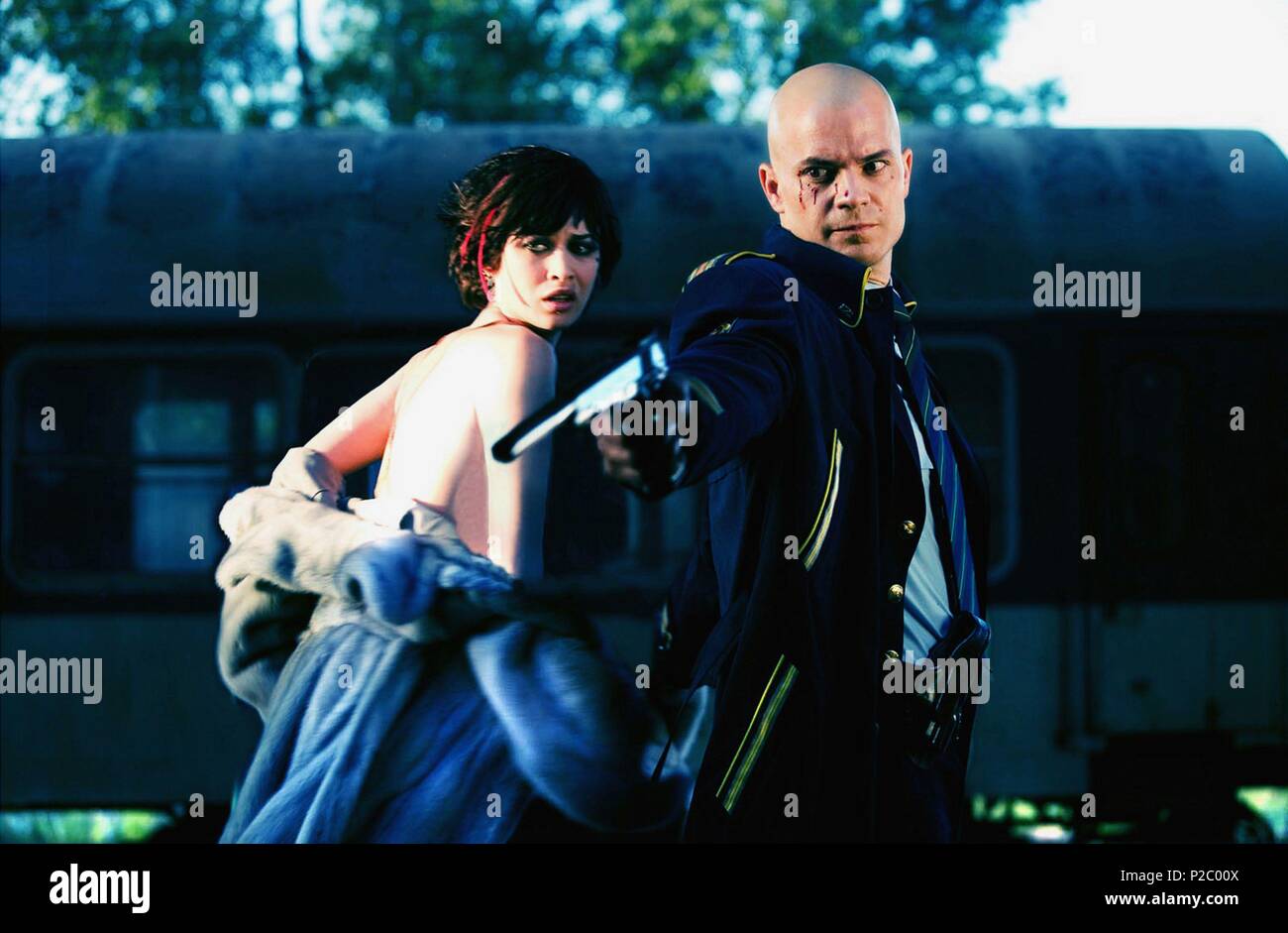 Timothy olyphant olga kurylenko hitman hi-res stock photography and ...
