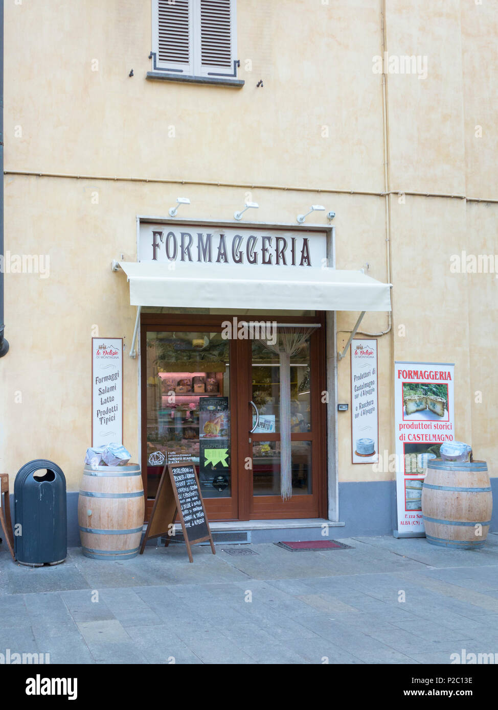 Piedmont cheese italy hi-res stock photography and images - Alamy