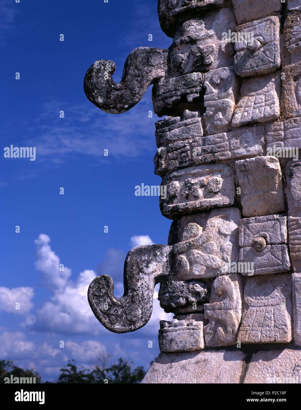 Mexico.Yucatan..Z.A. de Chichen itza.Cultura Maya.Mascarones del Dios ...