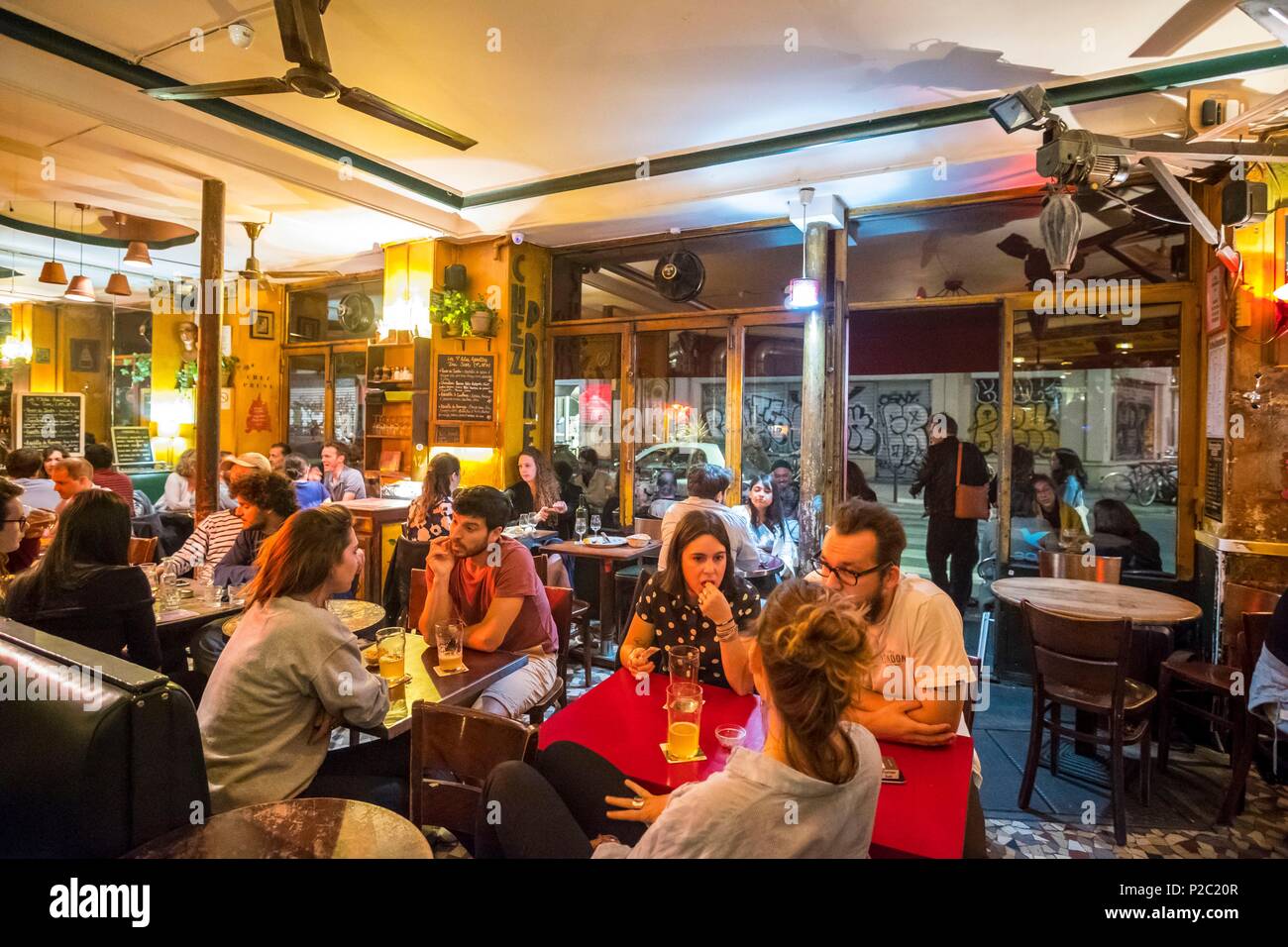 Cafe prune hi-res stock photography and images - Alamy