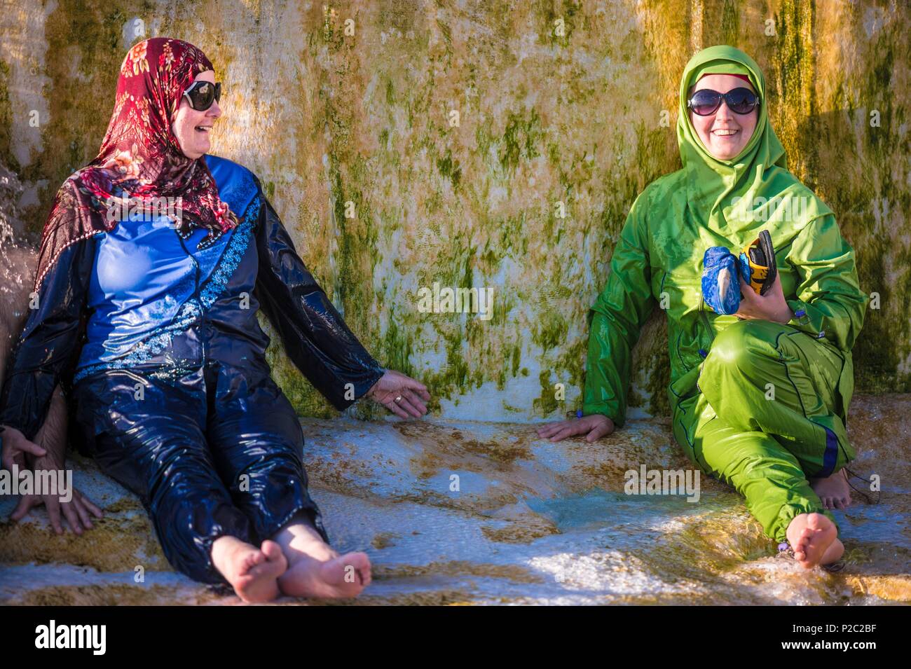 People bathing in pamukkale turkey hi-res stock photography and images ...