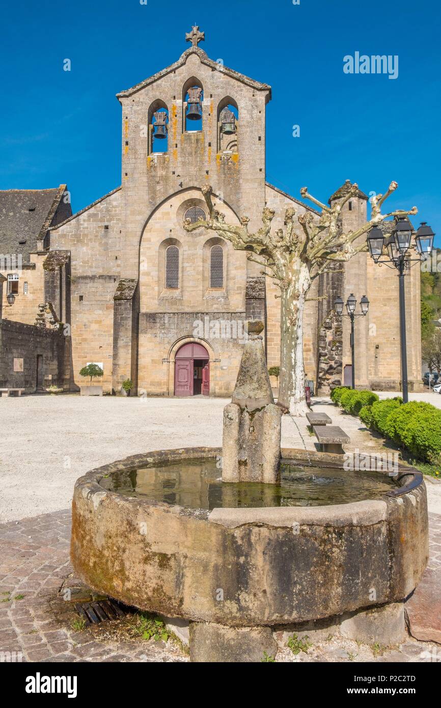 12th century medieval abbey hi-res stock photography and images - Alamy