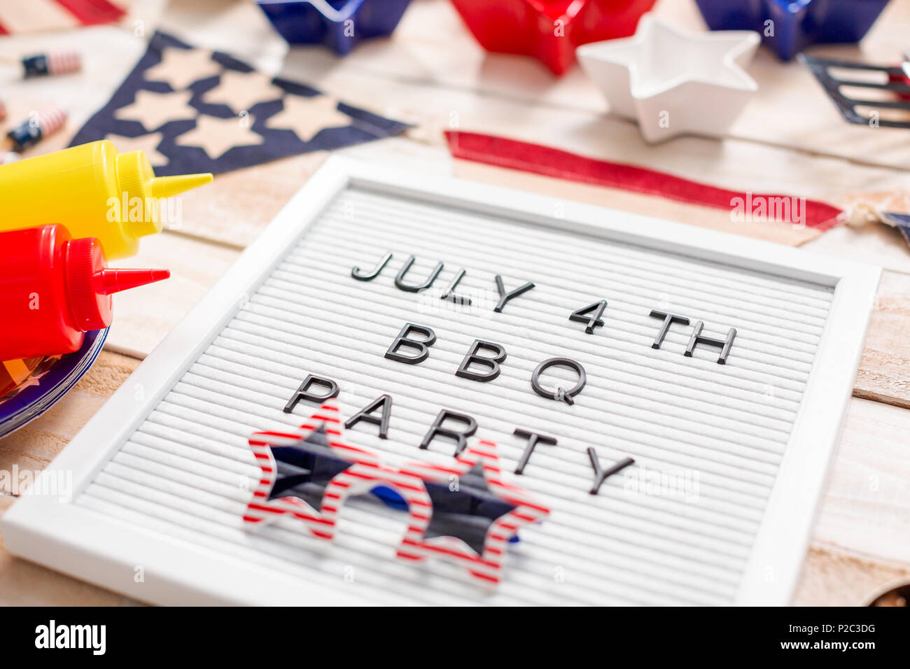 BBQ Party sign on a white memo board Stock Photo - Alamy