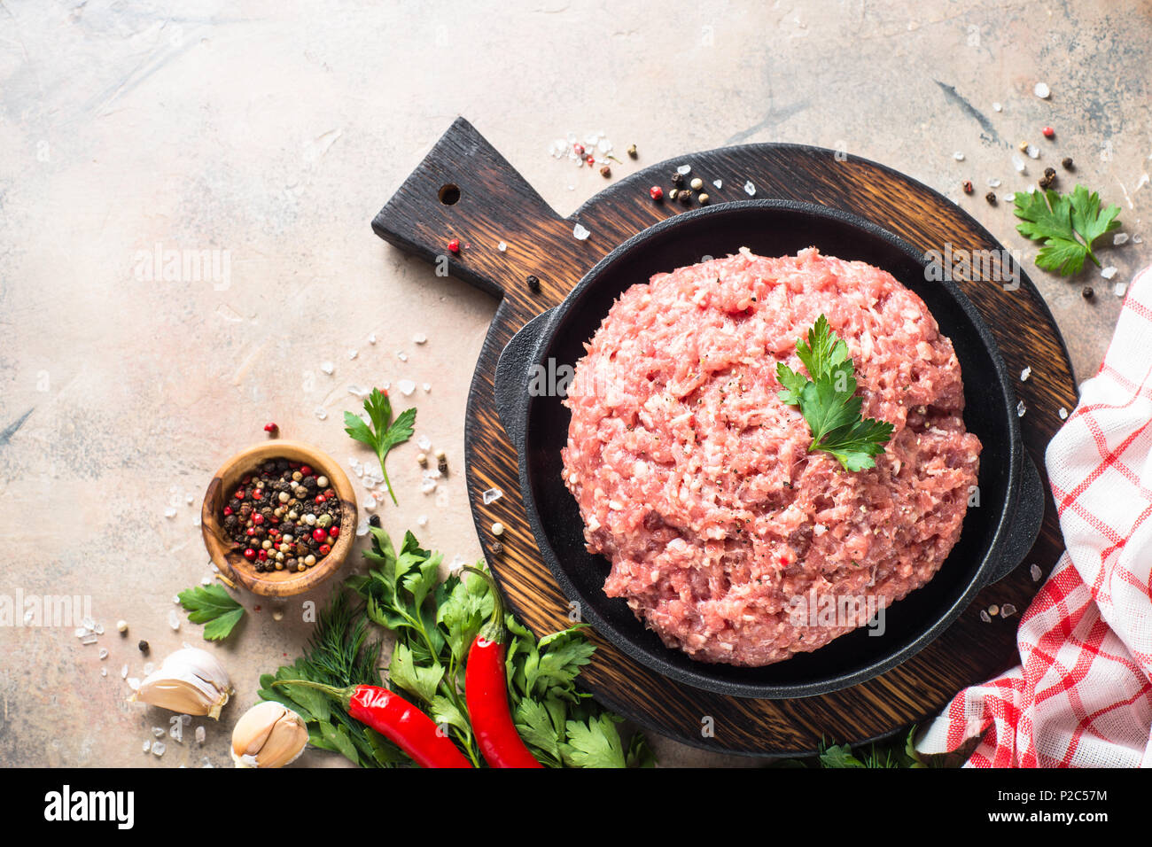 Minced meat and ingredients Stock Photo - Alamy