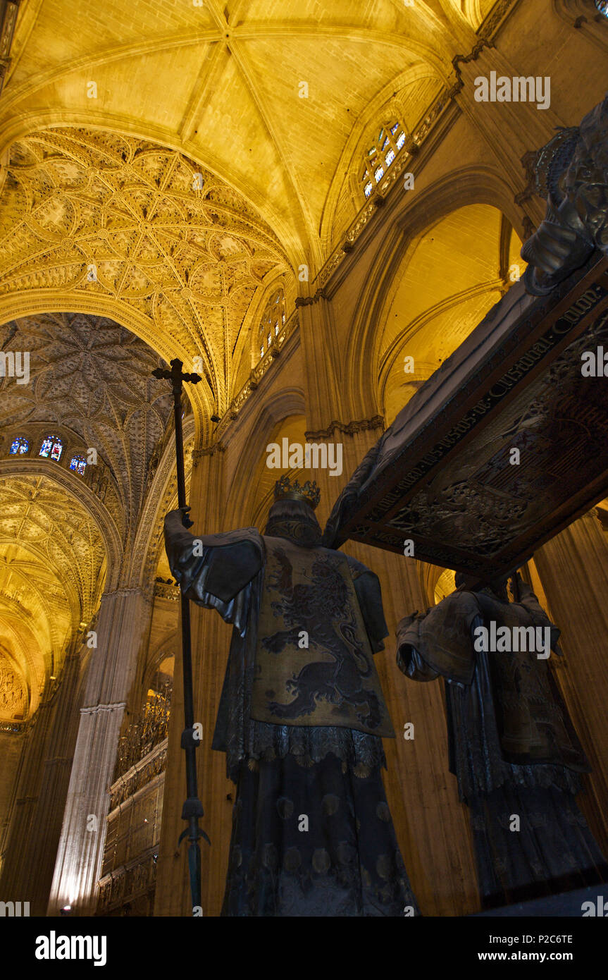 Tomb of christopher columbus hi-res stock photography and images - Alamy