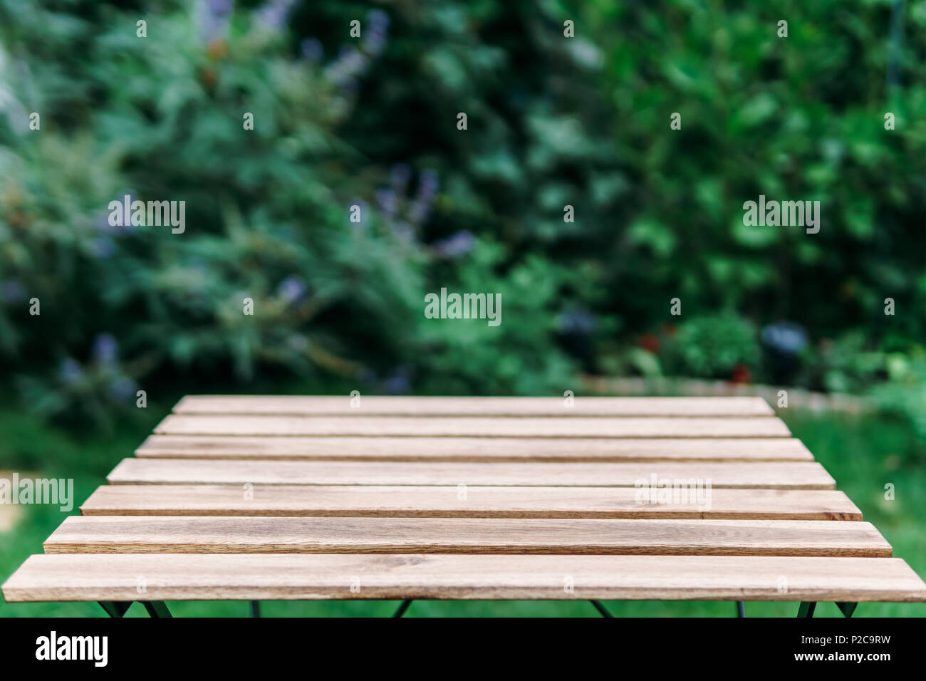 An empty wooden table hi-res stock photography and images - Alamy