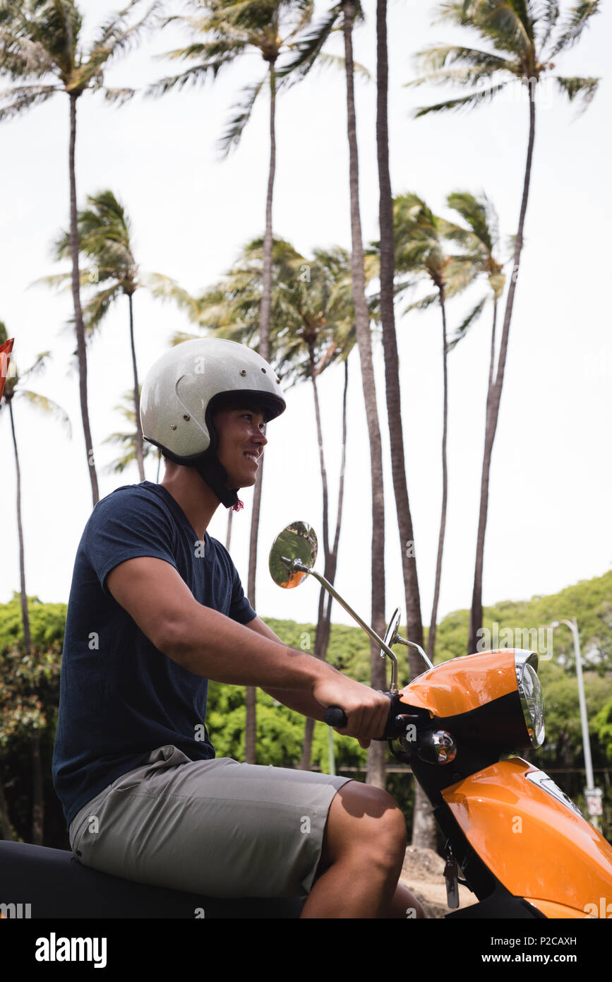 Scooter tourism hi-res stock photography and images - Alamy