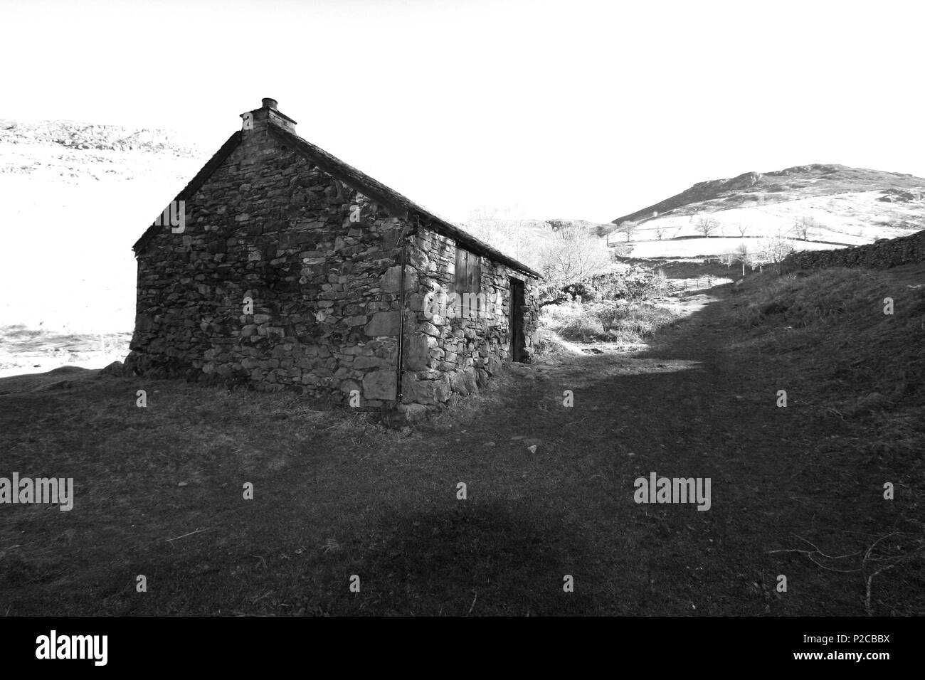 Lake district stone cottage hi-res stock photography and images - Alamy