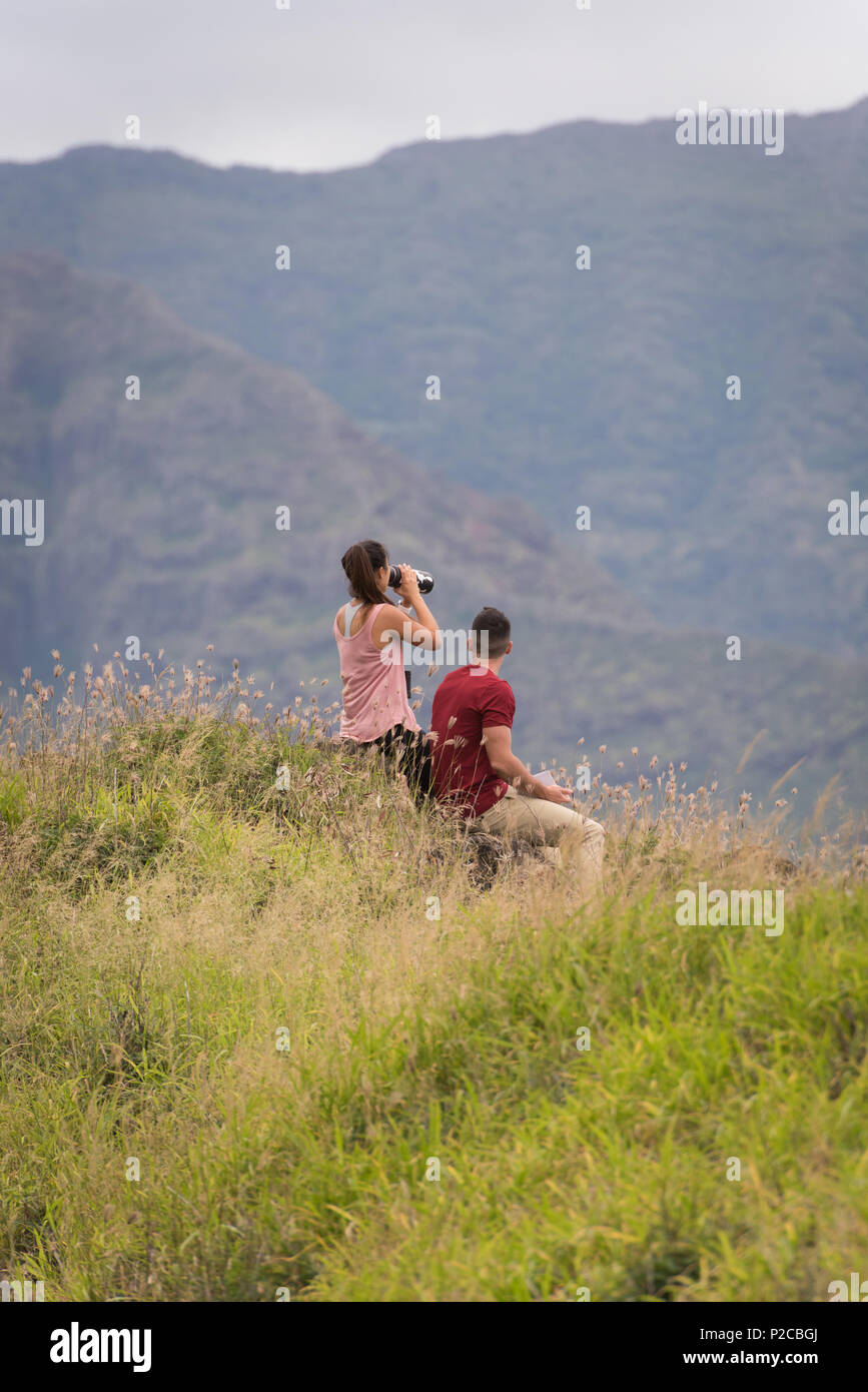 Couple binoculars hi-res stock photography and images - Alamy