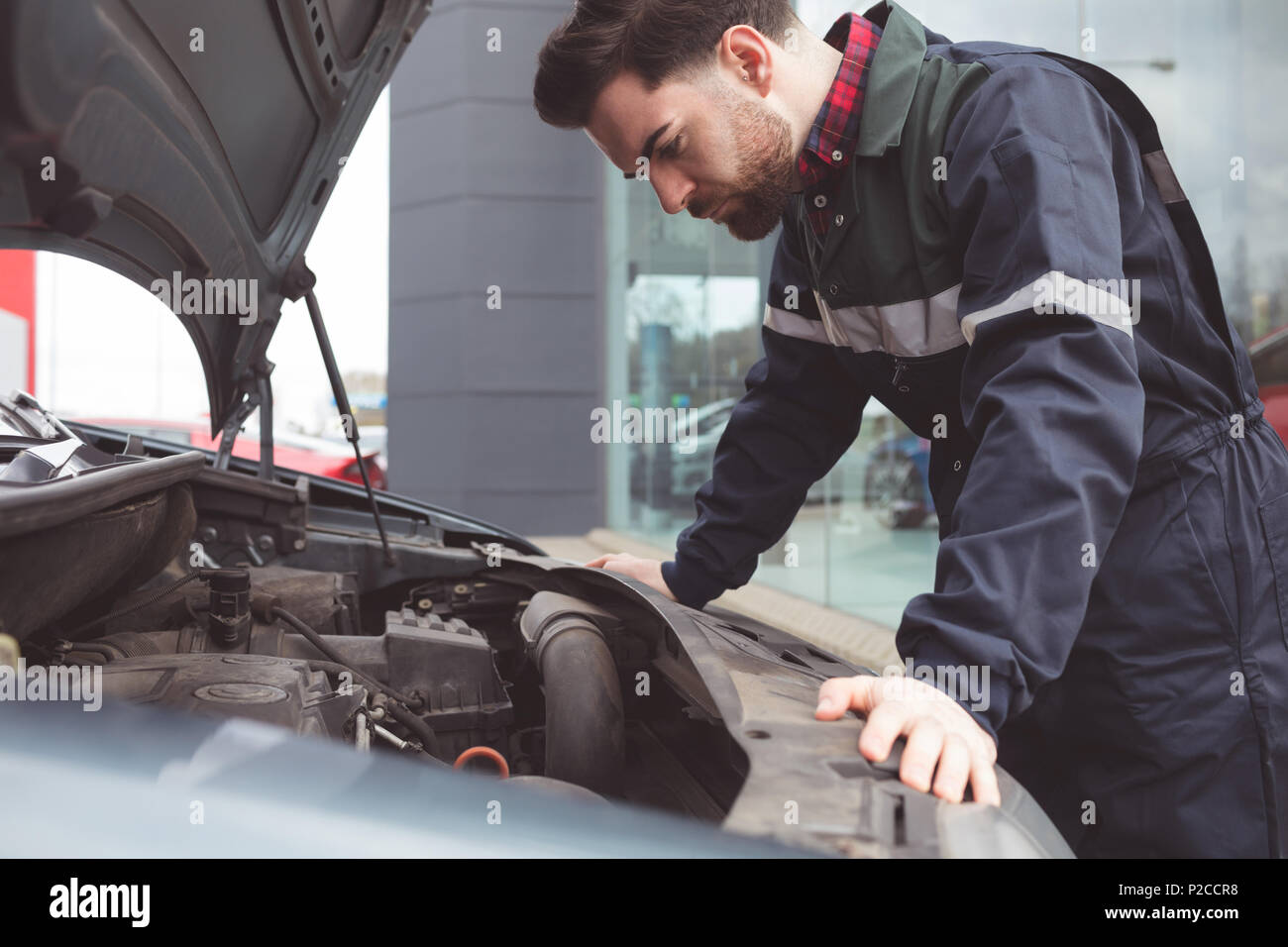 Male shop car hi-res stock photography and images - Alamy