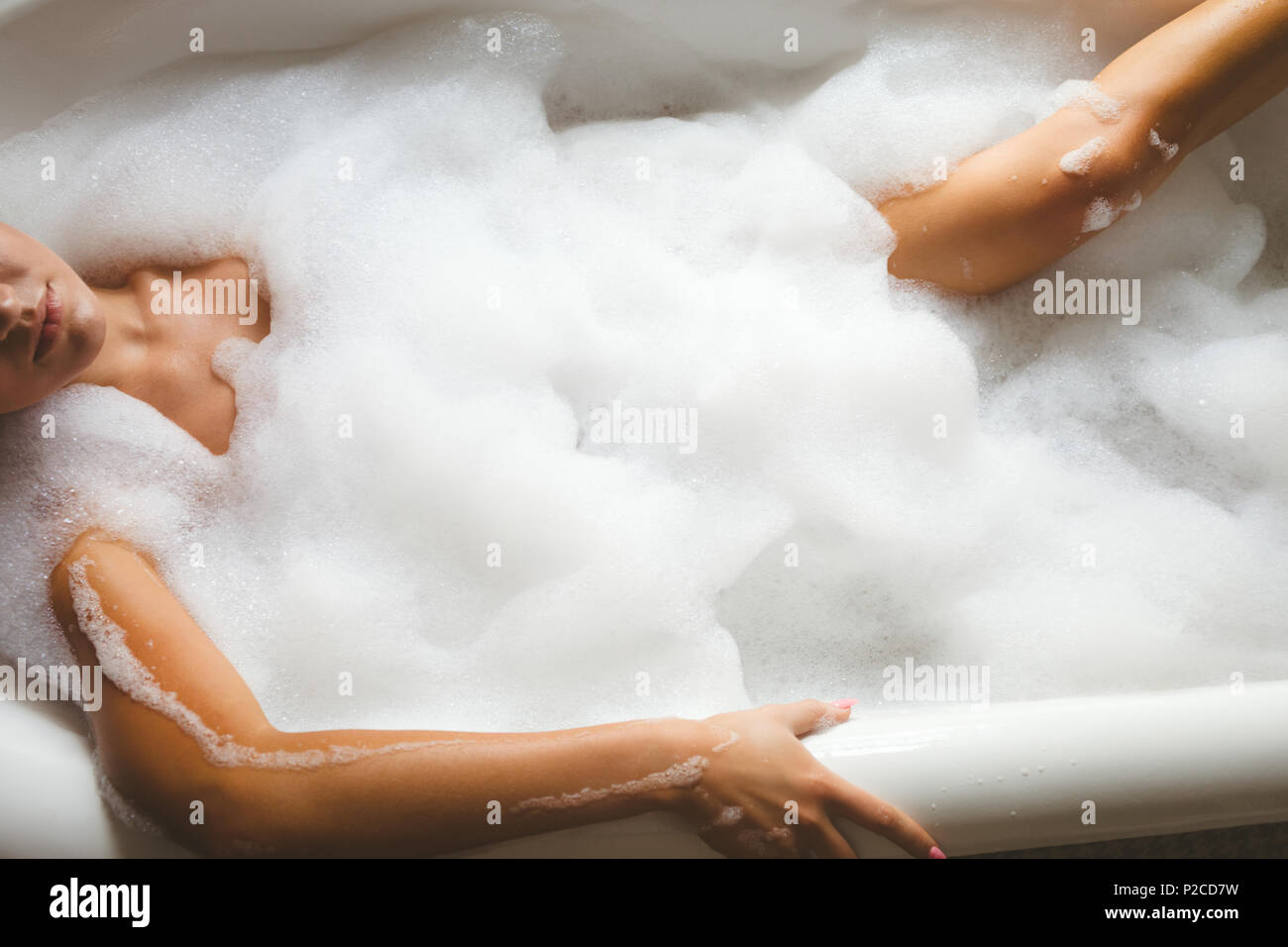 Bubble bath hi-res stock photography and images - Alamy