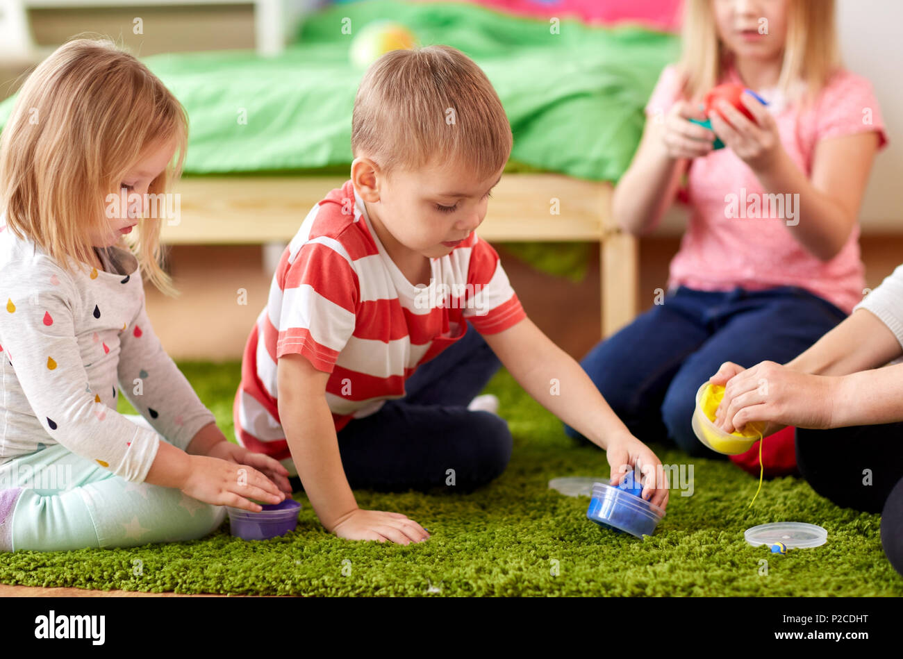 Kids modelling hi-res stock photography and images - Alamy