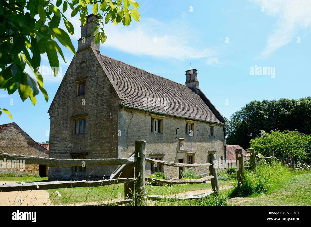 Isaac Newton Birthplace ISAAC NEWTON BIOGRAPHY! ISAAC NEWTON, English