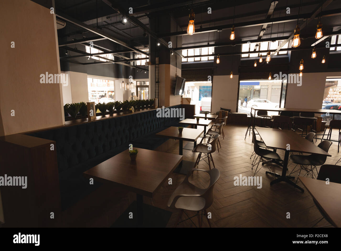 Cafeteria tables hi-res stock photography and images - Alamy