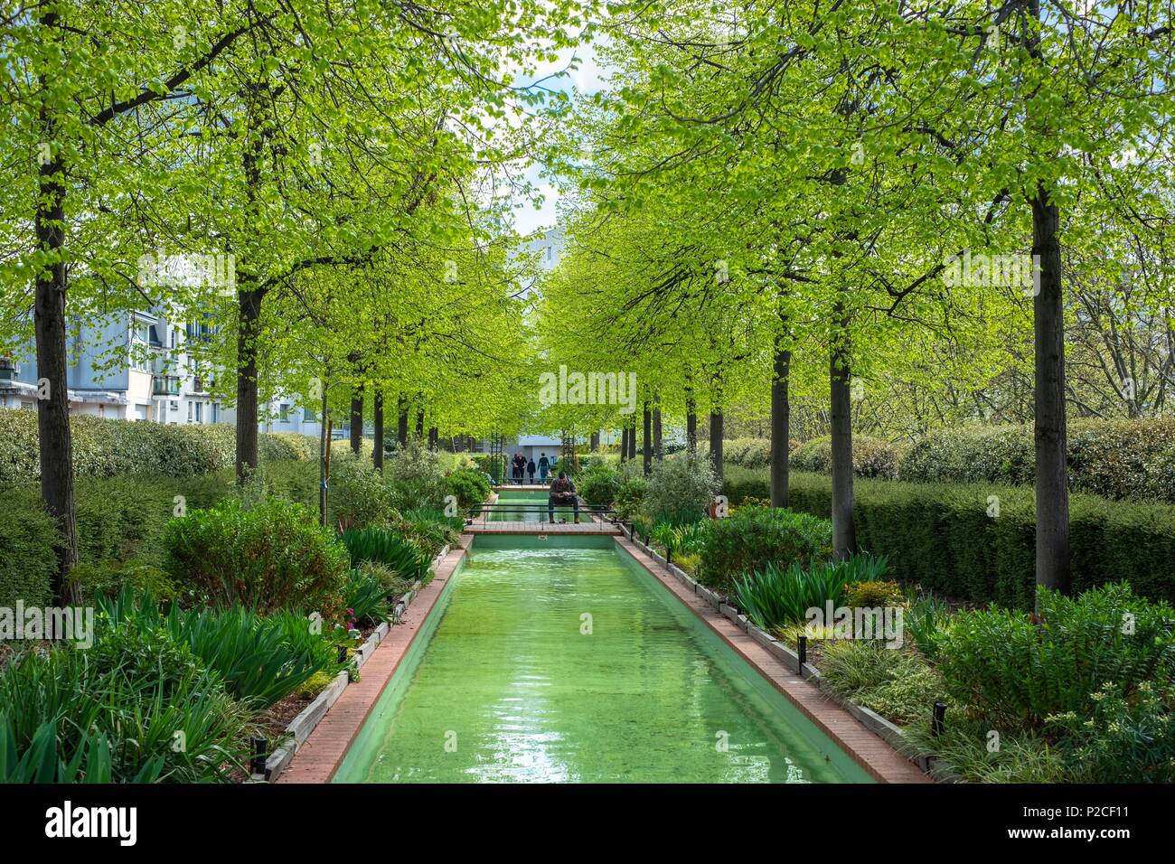 France, Paris, the Coulee Verte Rene-Dumont (former Promenade Plantee ...