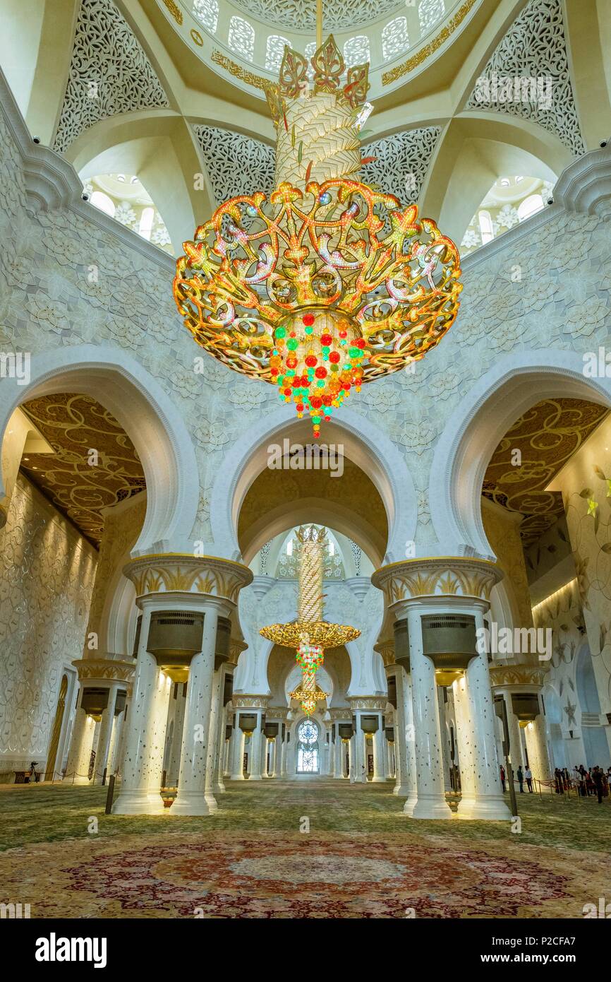 United Arab Emirates, Abu Dhabi, Sheikh Zayed Great Mosque, from the ...