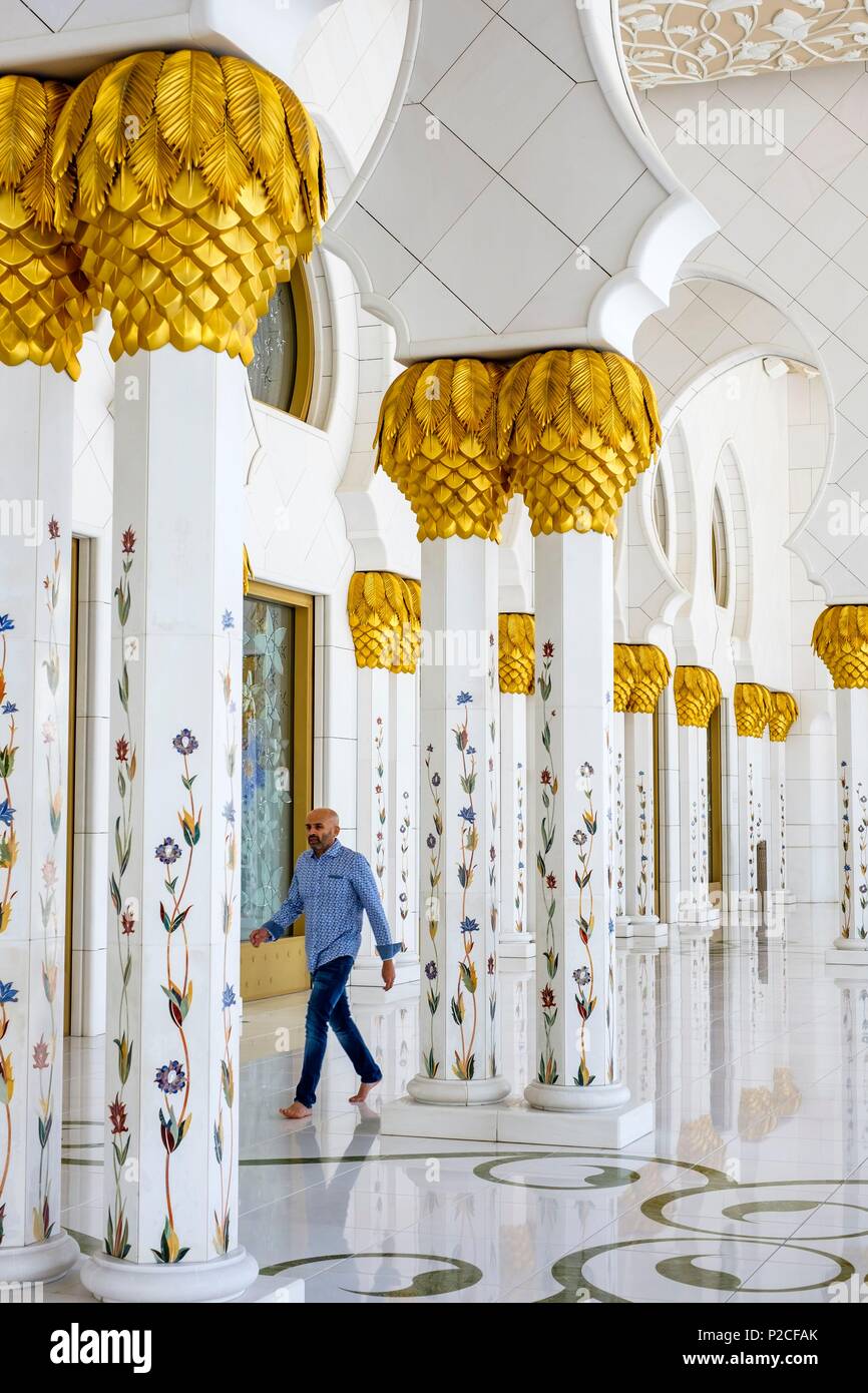 United Arab Emirates, Abu Dhabi, Sheikh Zayed Great Mosque, from the ...