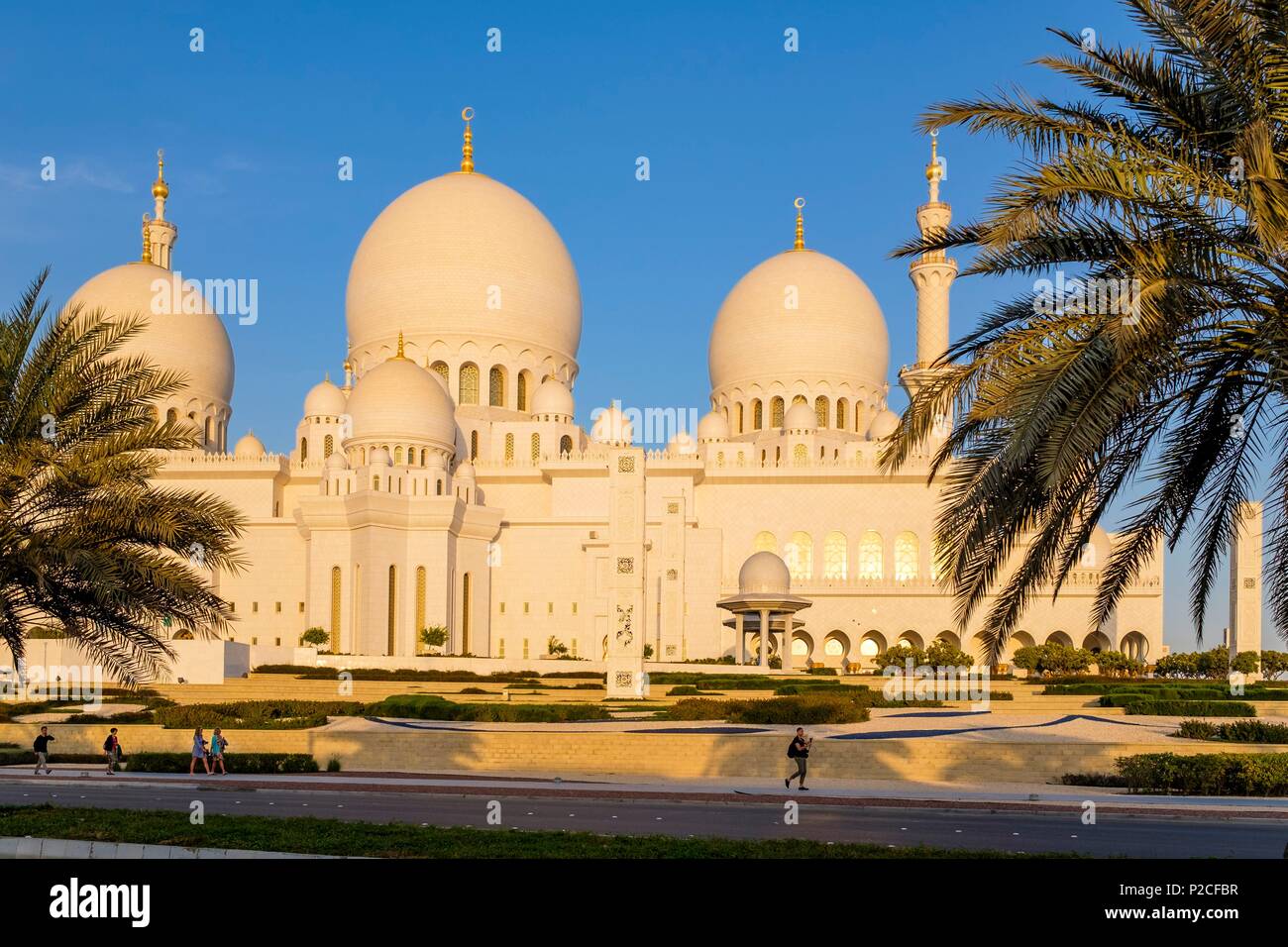 United Arab Emirates, Abu Dhabi, Sheikh Zayed Great Mosque, from the ...
