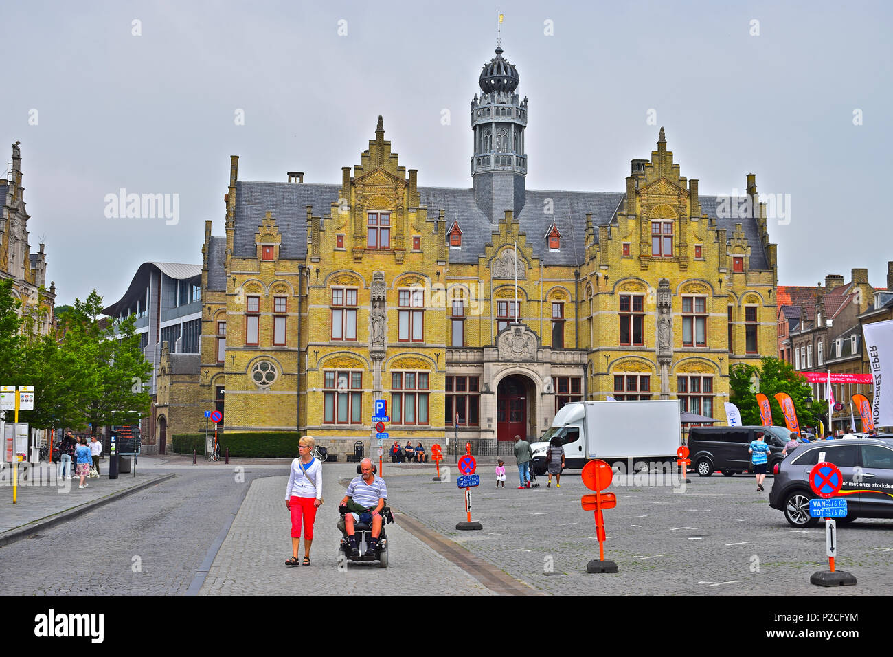 Market square ypres court hi-res stock photography and images - Alamy
