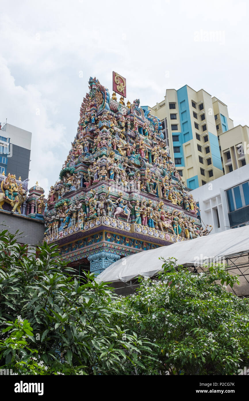 Hindu temple little india in singapore hi-res stock photography and ...