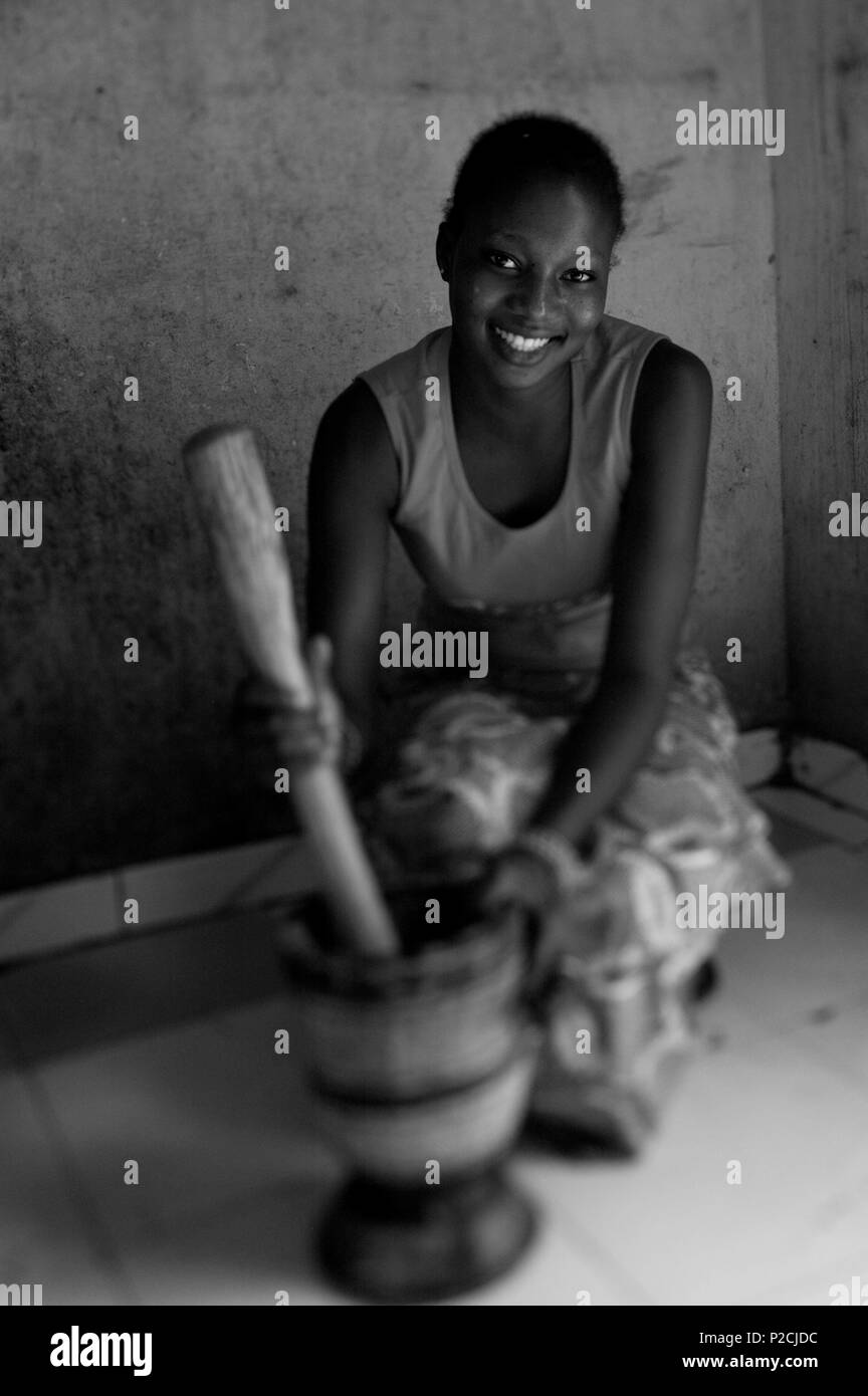 Senegal, preparation of thiep bou dien (rice with fish) in a Peuhl ...