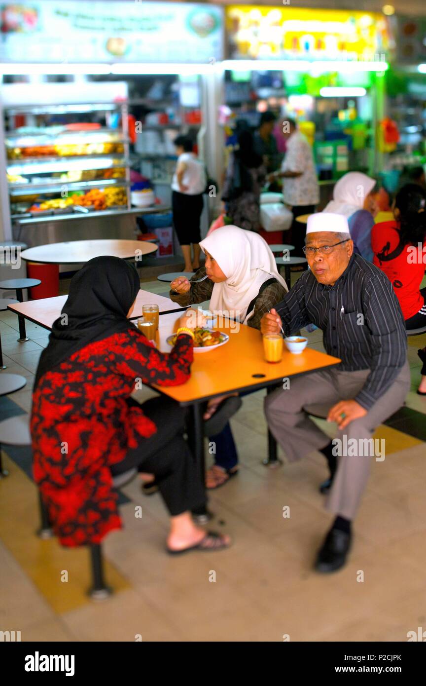 Singapore, street food, stall of Muslim cuisine Stock Photo - Alamy
