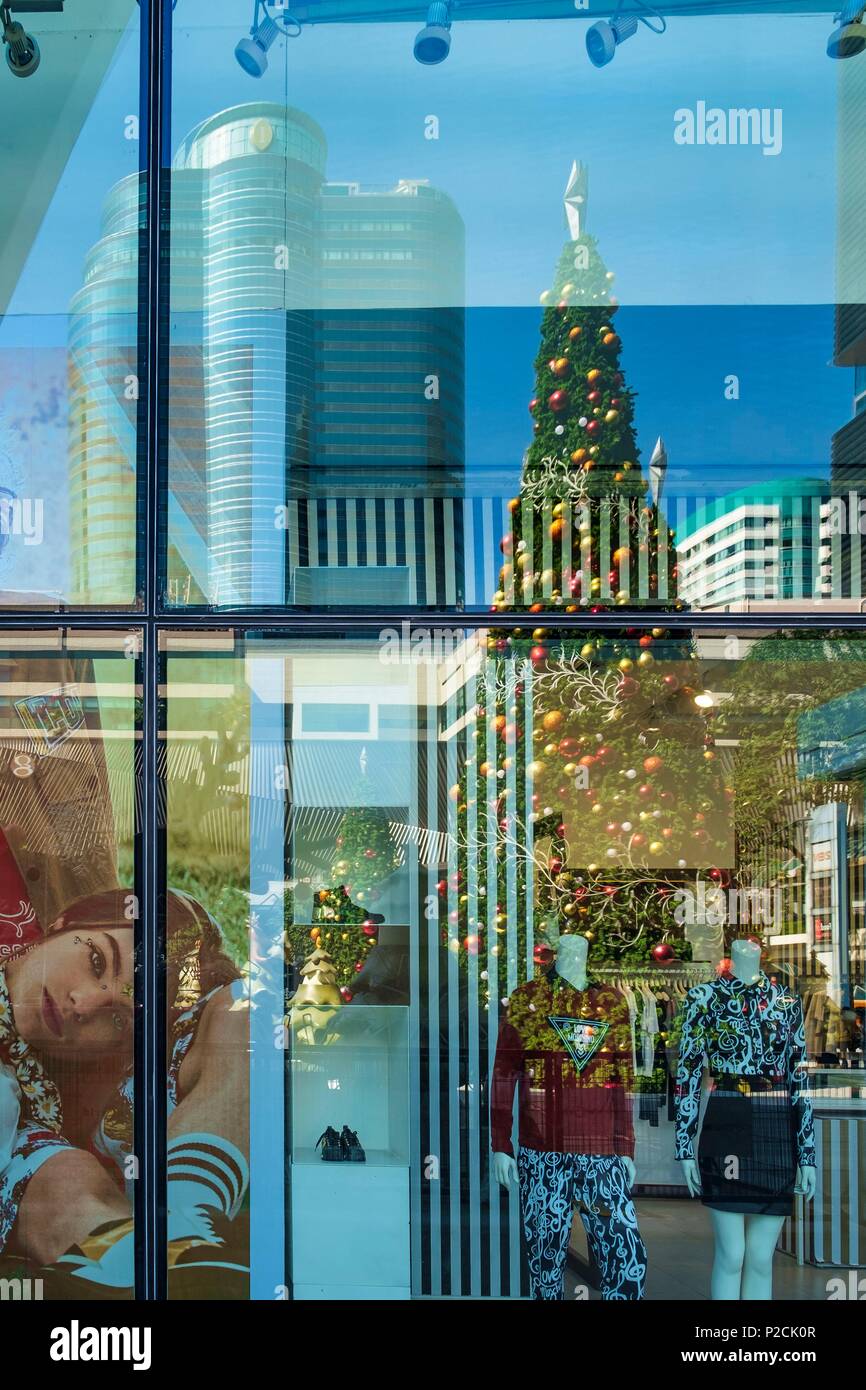 Thailand, Bangkok, Pathum Wan district, Central World mega-shopping ...