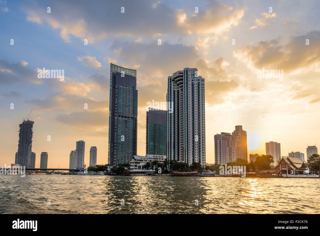 Khlong san bangkok hi-res stock photography and images - Alamy