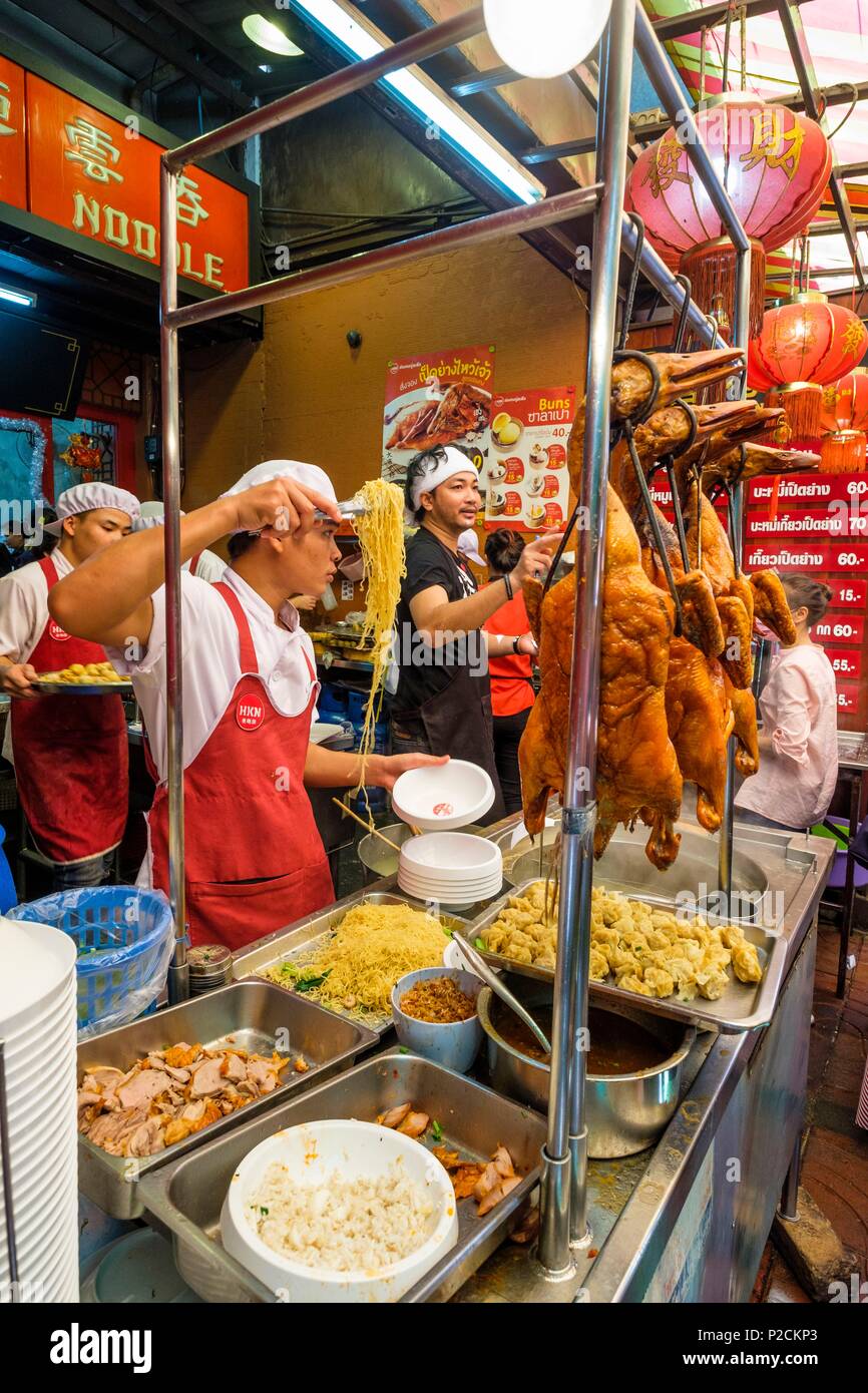 Thailand, Bangkok, Samphanthawong district, Chinatown, street food ...
