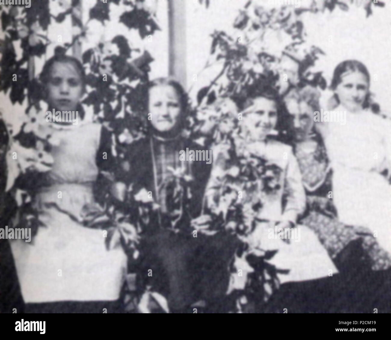 . English: Progress School students 1907. Historical images of ...