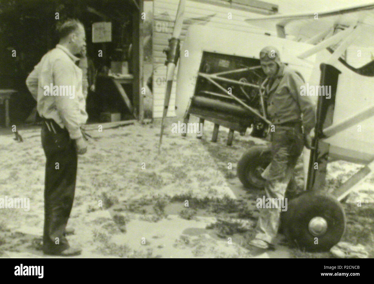 . English: George Yates and his student Morrie Gilbert. Historical ...