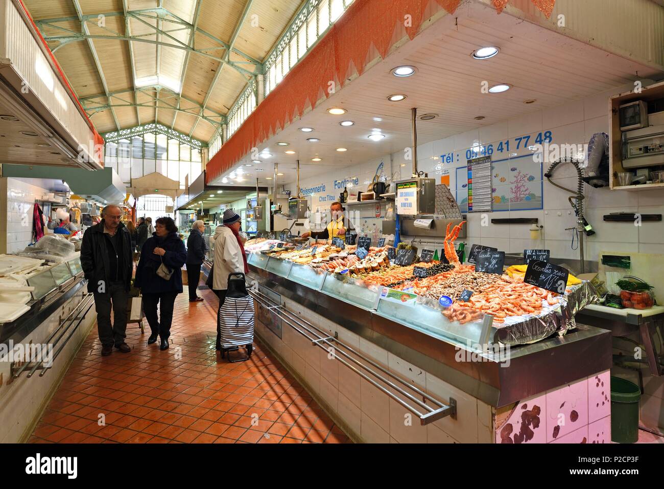La rochelle market fish hi-res stock photography and images - Alamy