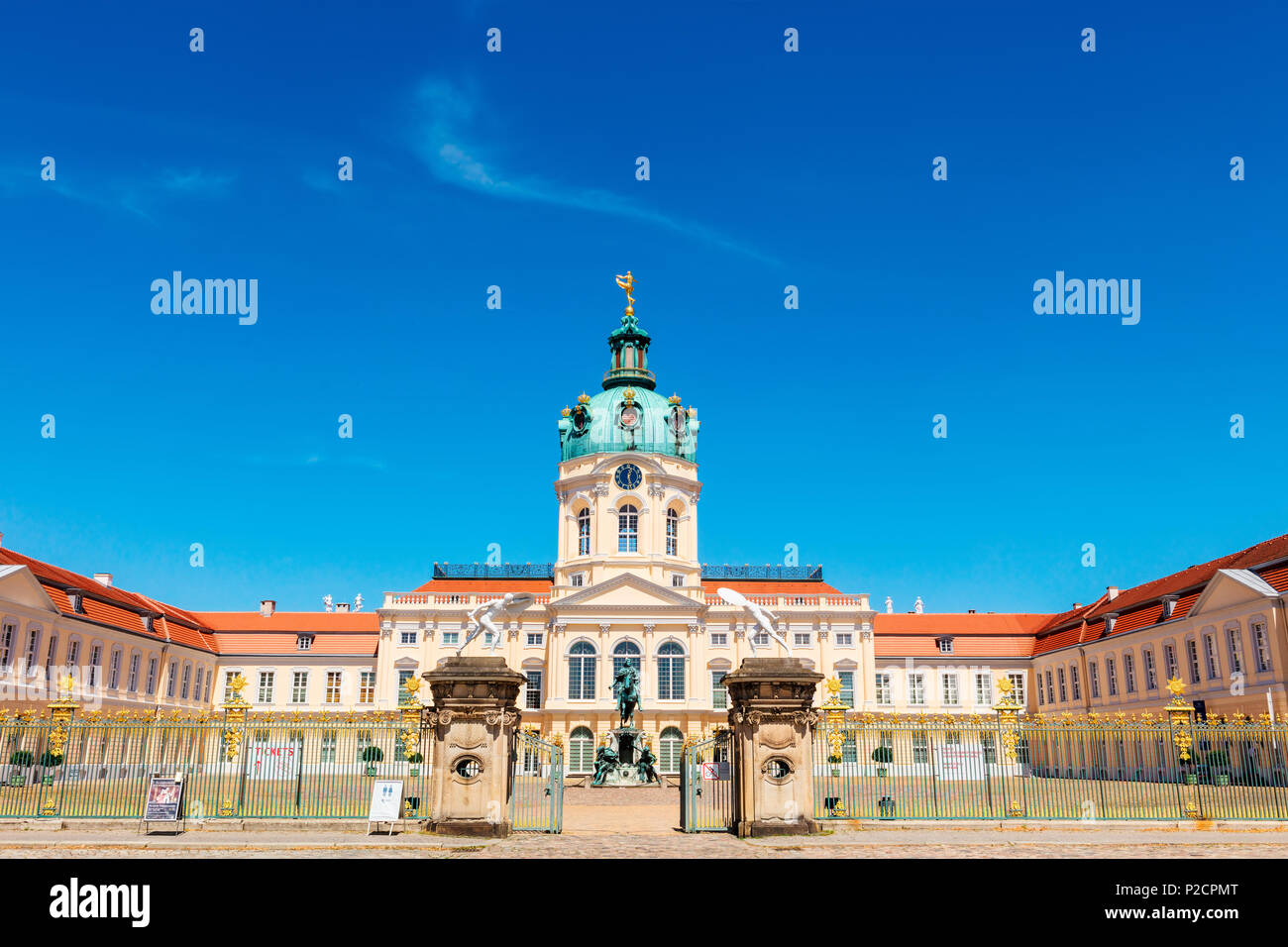 Berlin prussia royal palace hi-res stock photography and images - Alamy