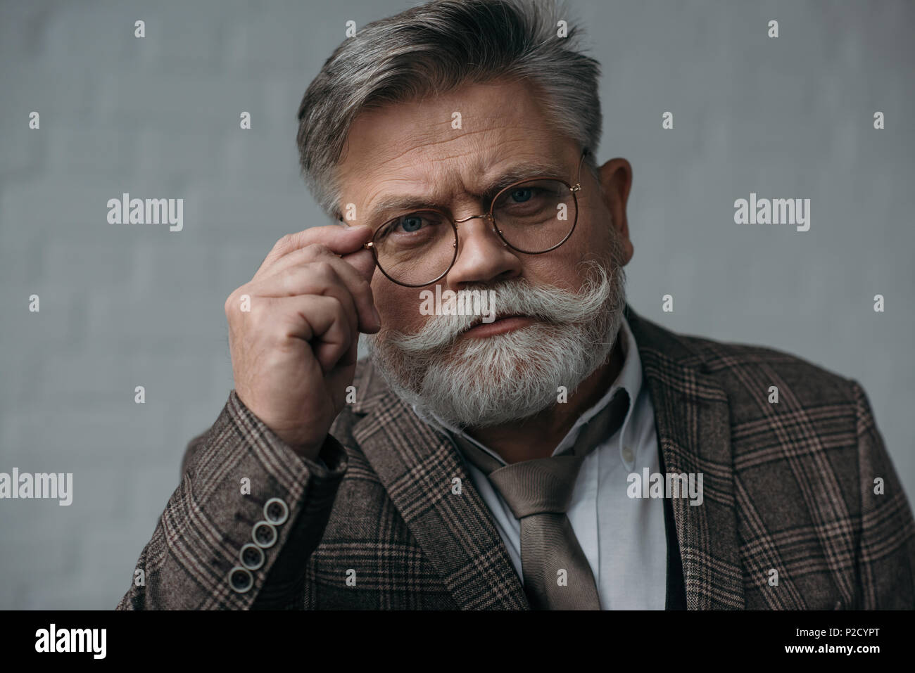 Man In Tweed Suit High Resolution Stock Photography and Images - Alamy