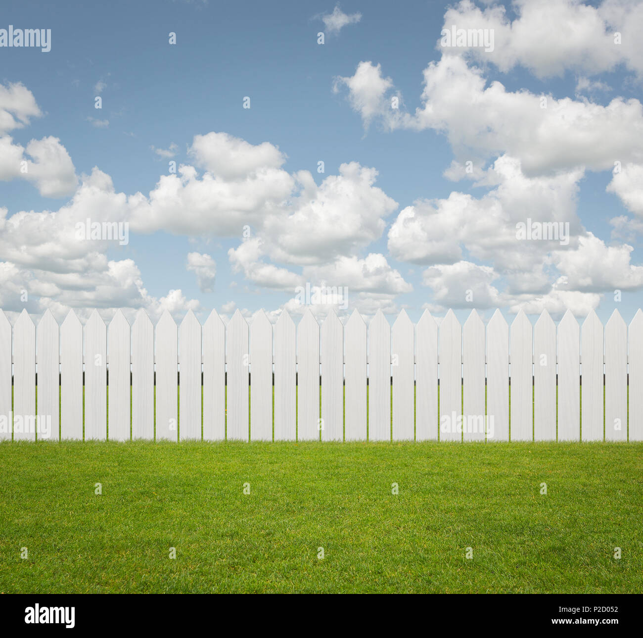 Backyard white fence hi-res stock photography and images - Alamy