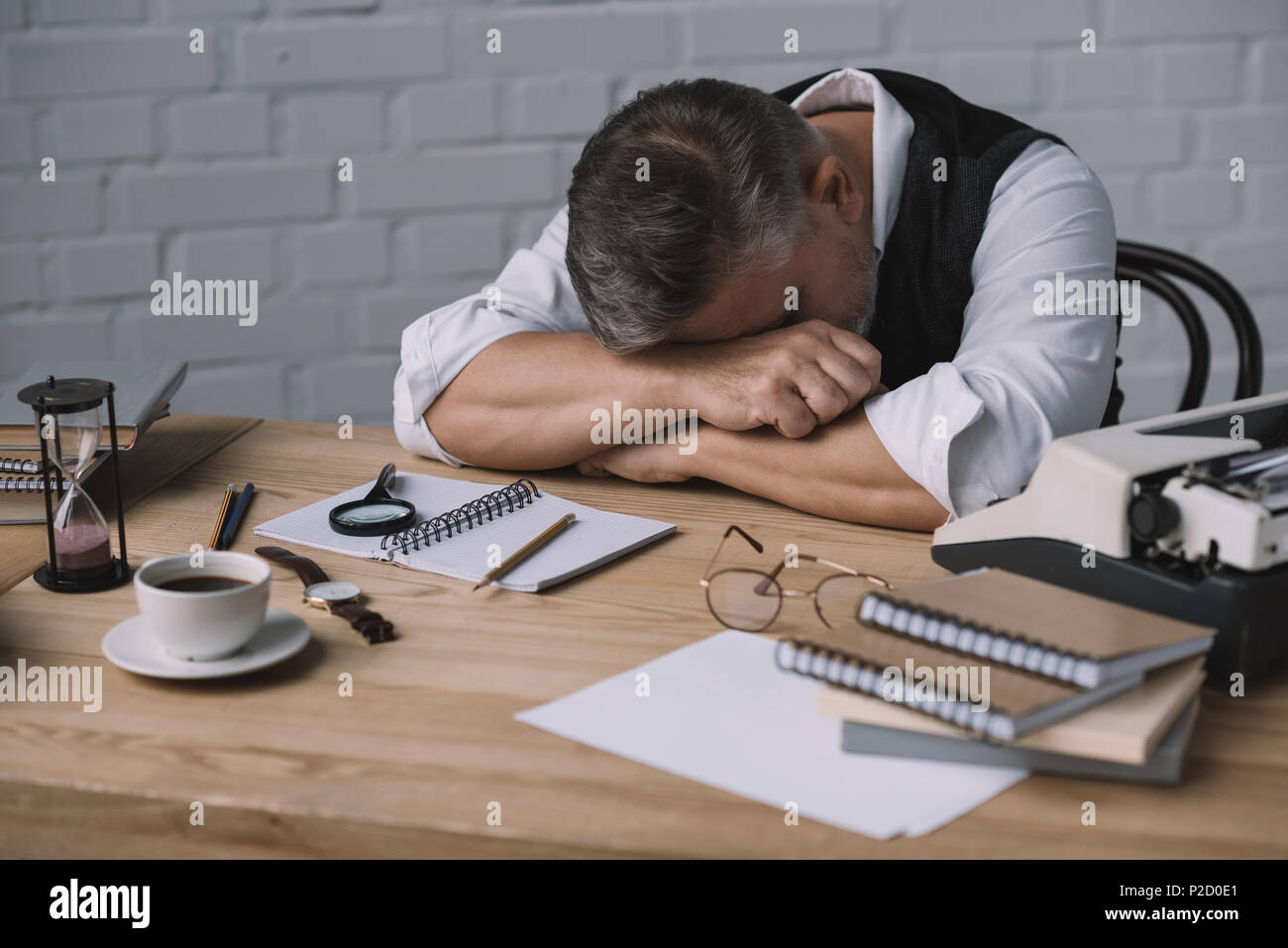 Exhausted senior hi-res stock photography and images - Alamy